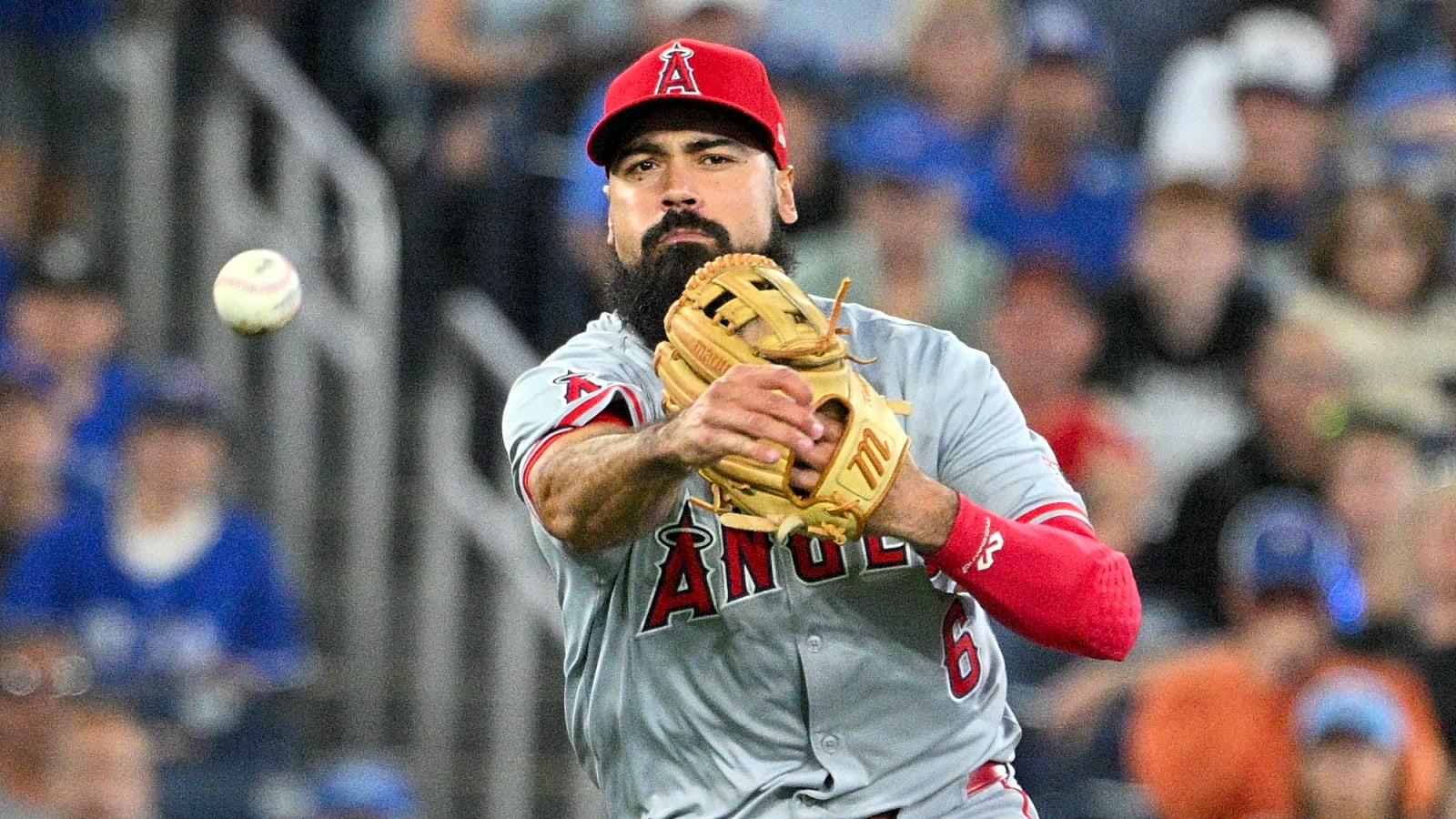 Que pasará con el contrato de Anthony Rendon en 2026 : CUARTO BAT